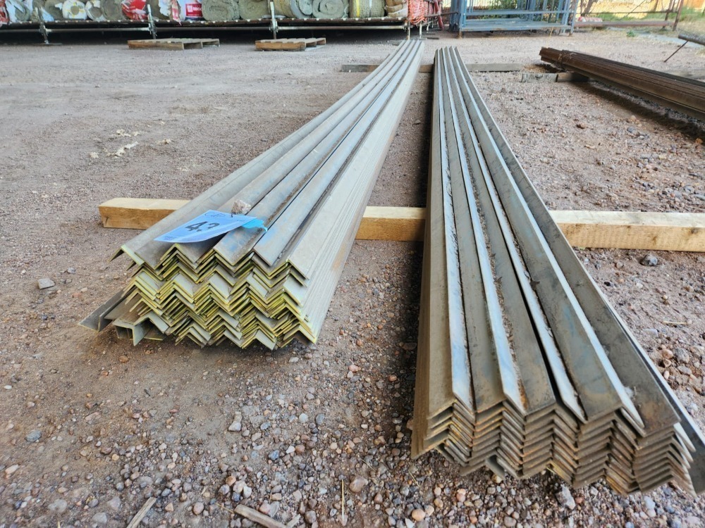 125 Items - Angle iron 40mm x 40mm x 3mm x 6m long MEDUPI ONLINE TIMED ...